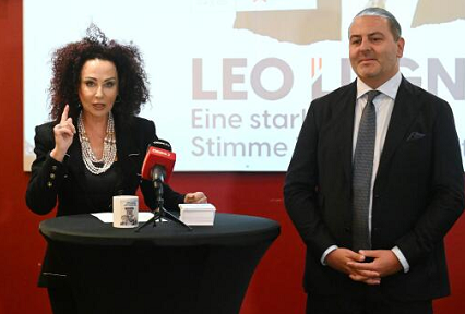 Jetzt kämpft Mausi für den Lugner-Einzug in den Nationalrat - oe24.at