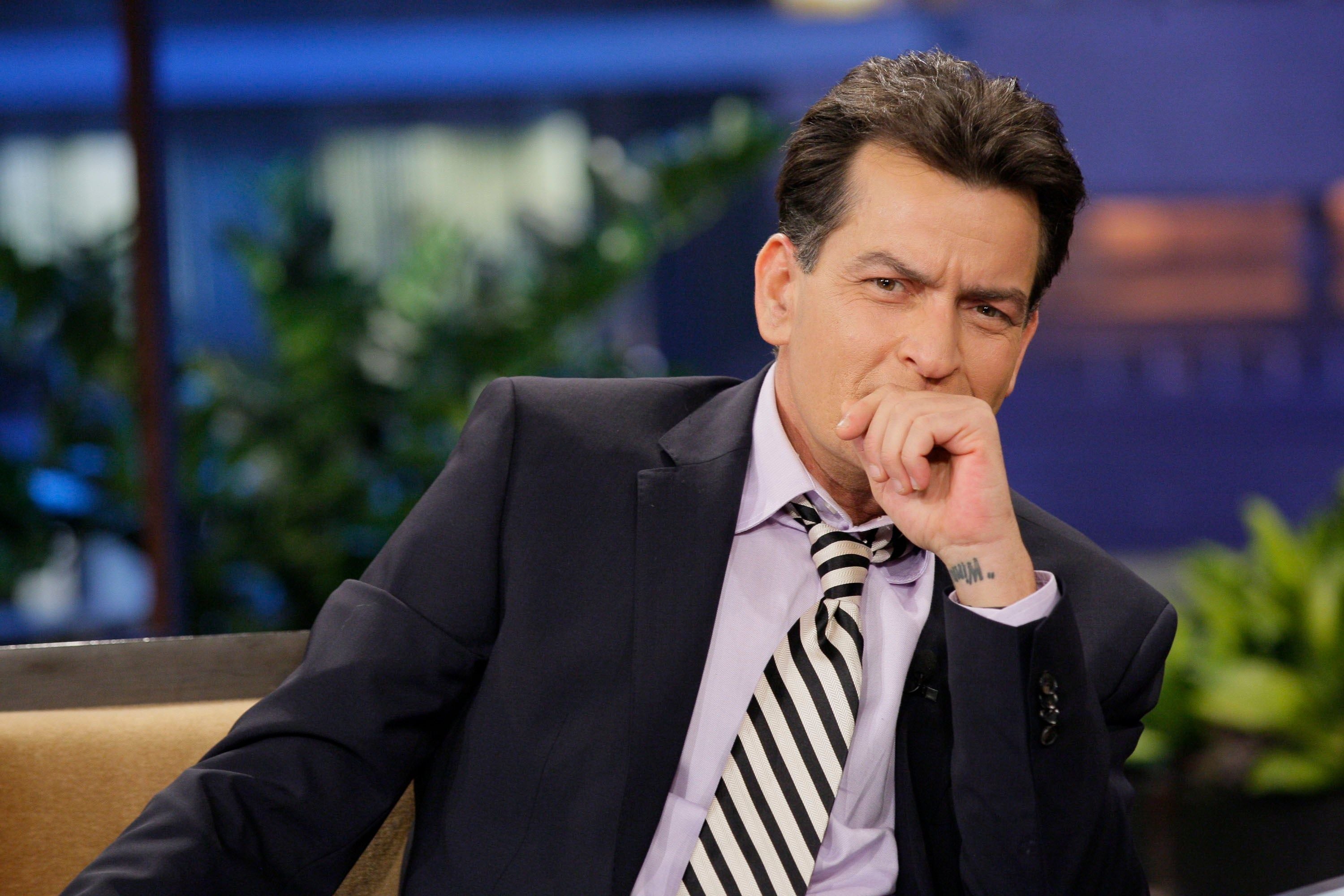 Charlie Sheen (59) packt in Netflix-Doku über ALLES aus - oe24.at