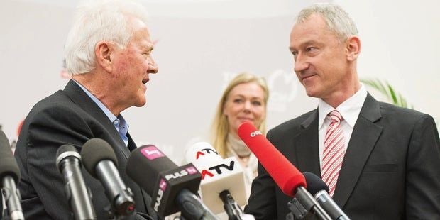 "Wunderheiler" soll Stronach retten - oe24.at